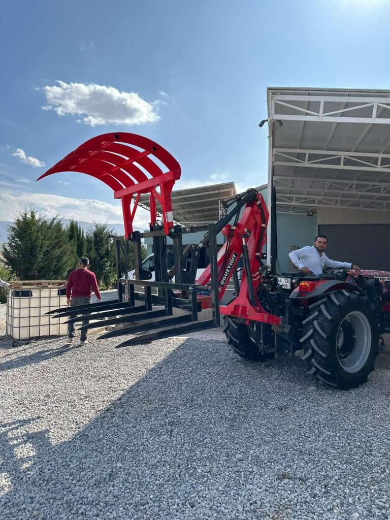 Tractor Rear Loader with Euro Linkage / Euro Hitch - KT2000 MODEL ...
