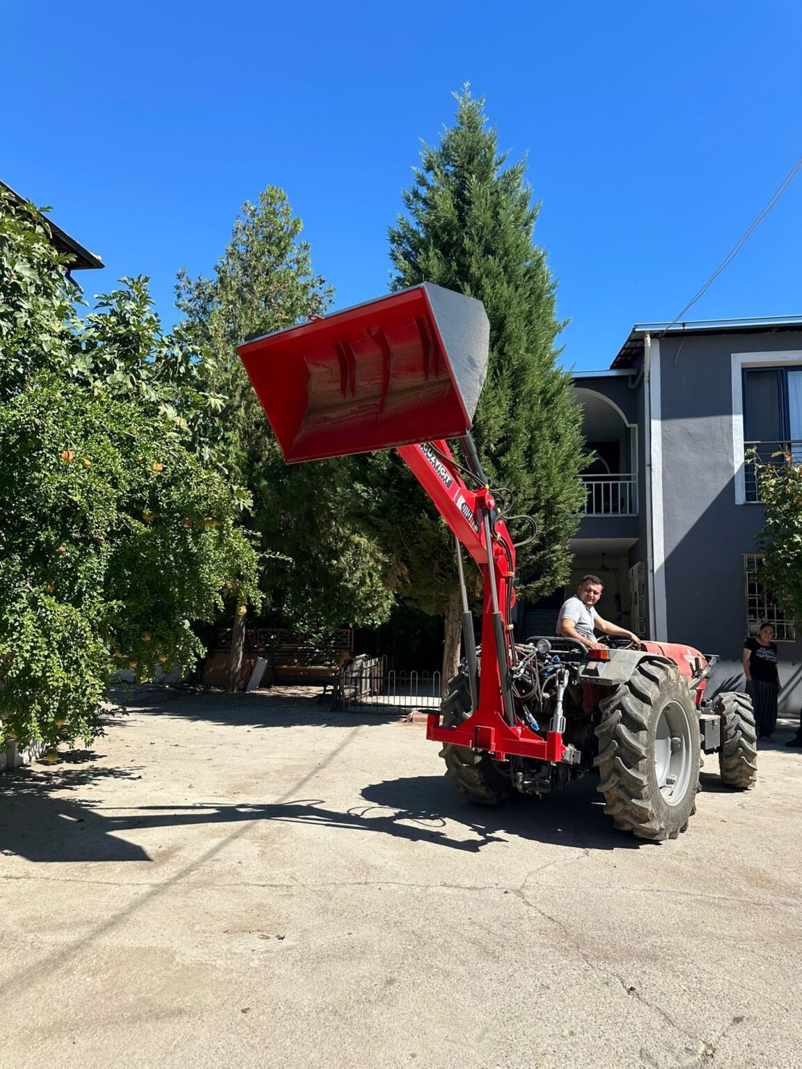 KT2000 Tractor Rear Loader (4 in 1 Bucket) - Novatar Tarım Makinaları